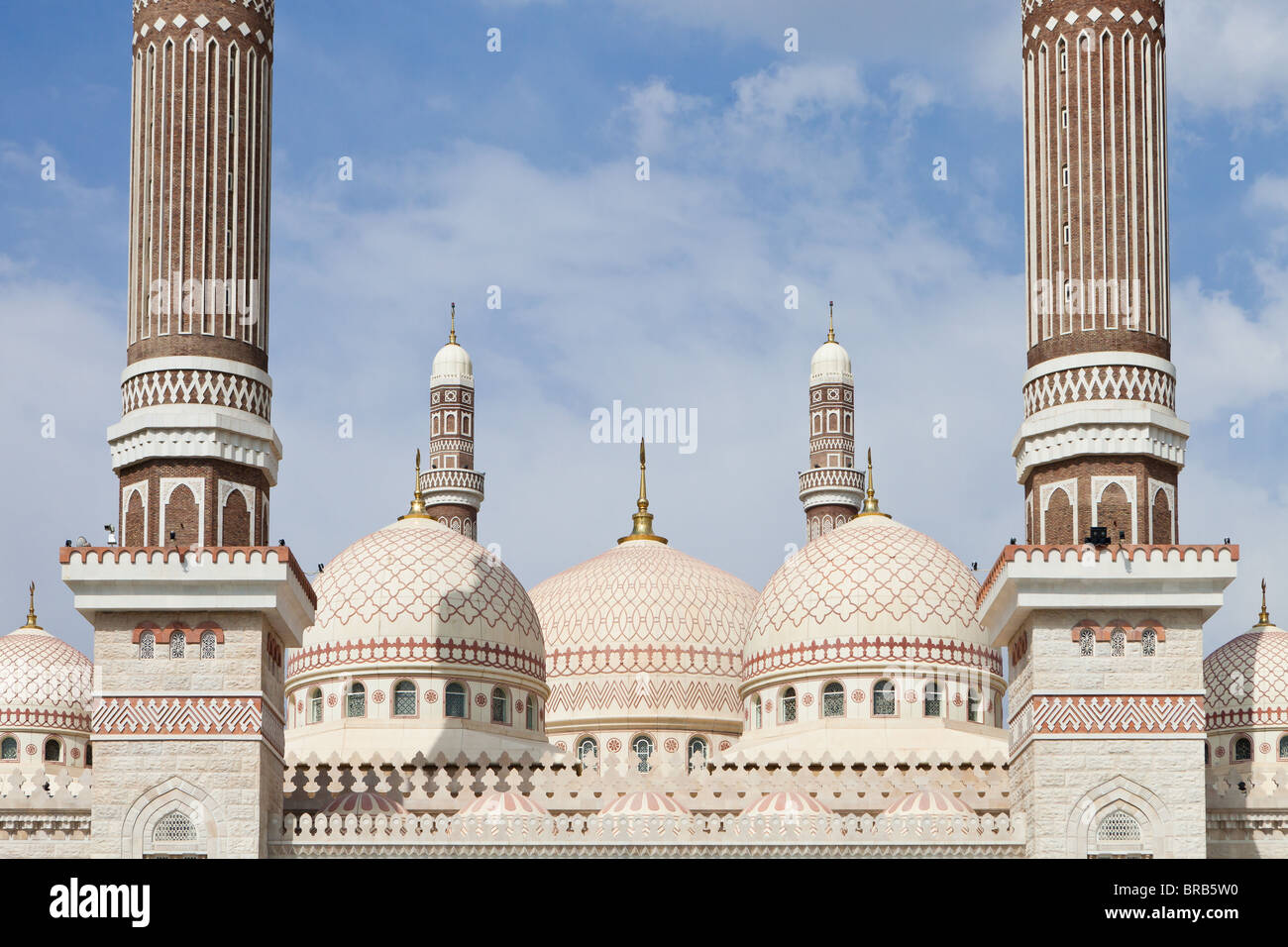 The Al-Saleh (President's) Mosque, Sana'a, Yemen Stock Photo - Alamy