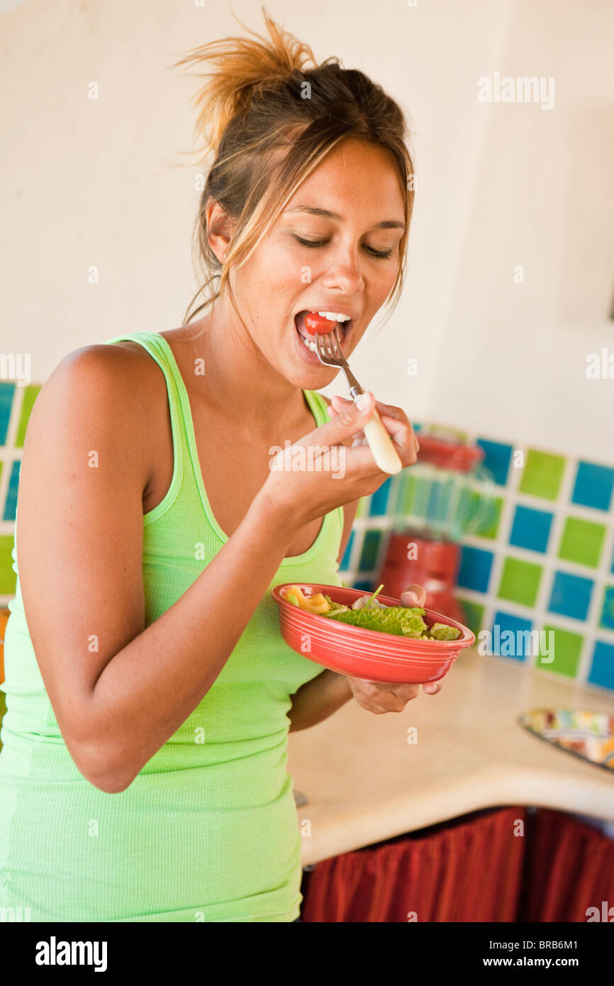 woman eating healthy food Stock Photo - Alamy
