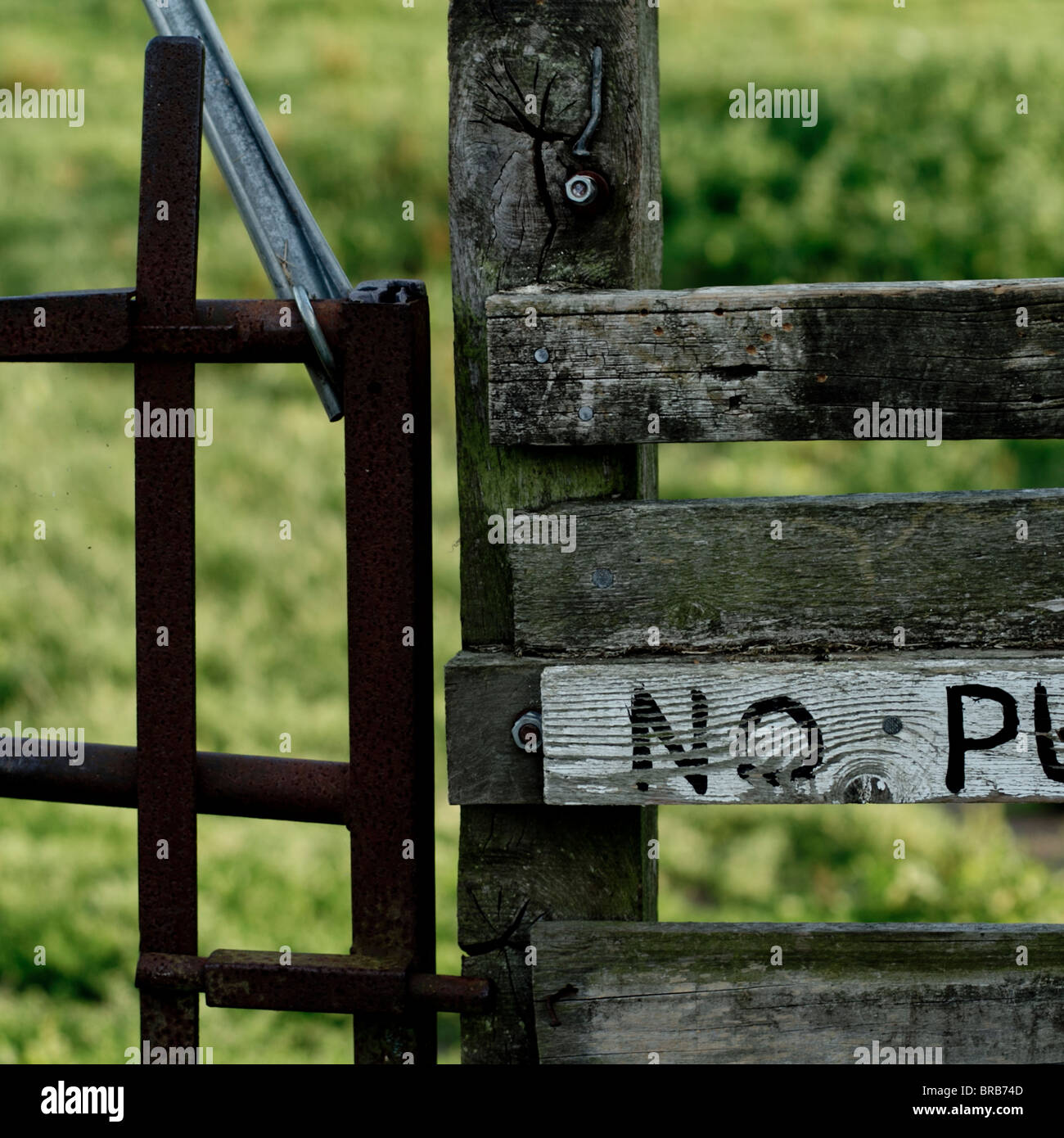 Gate farm hi-res stock photography and images - Alamy