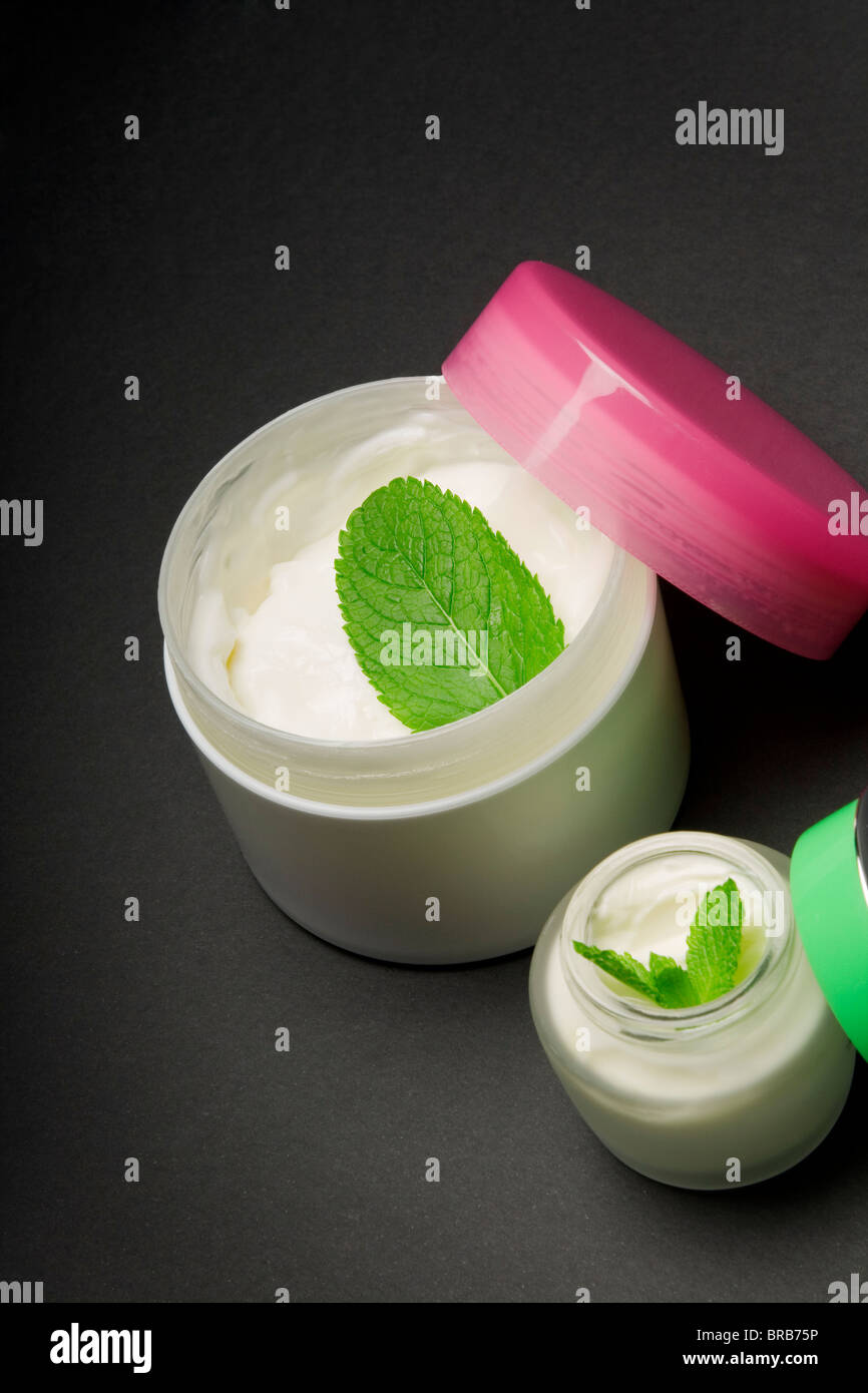 Peppermint face and body cream Stock Photo - Alamy