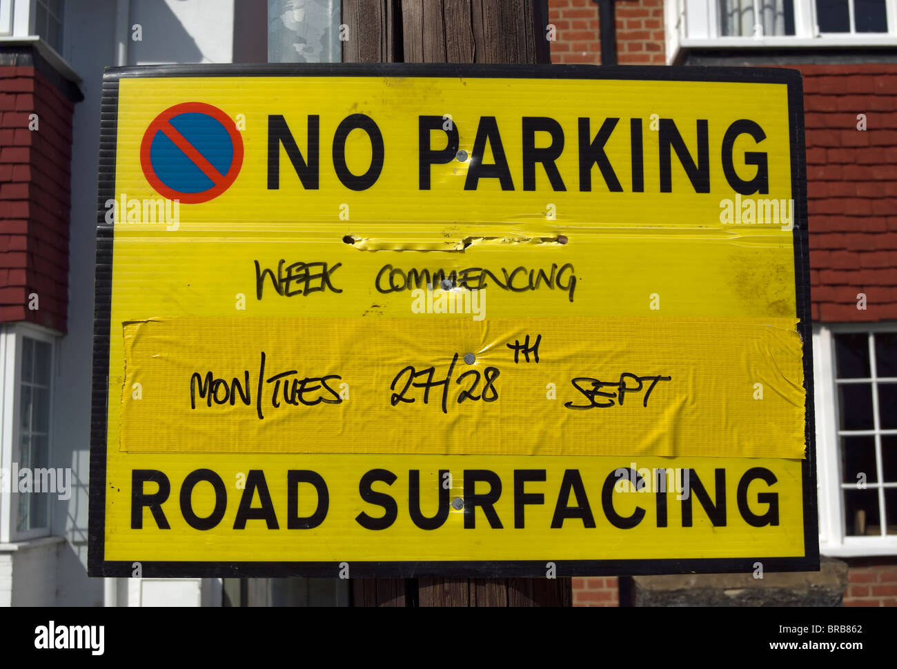 Permitted parking sign hi-res stock photography and images - Alamy