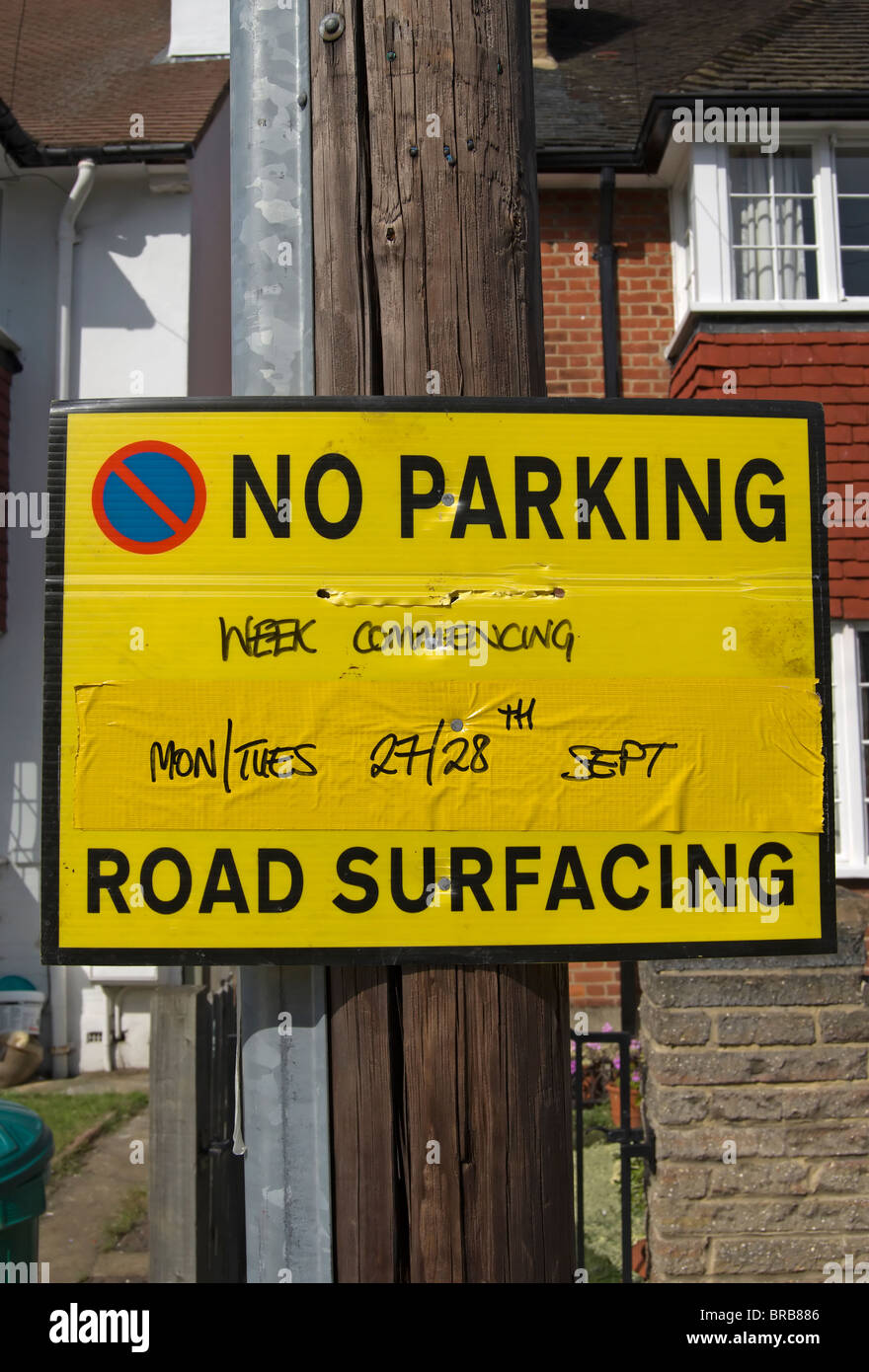 Permitted parking sign hi-res stock photography and images - Alamy