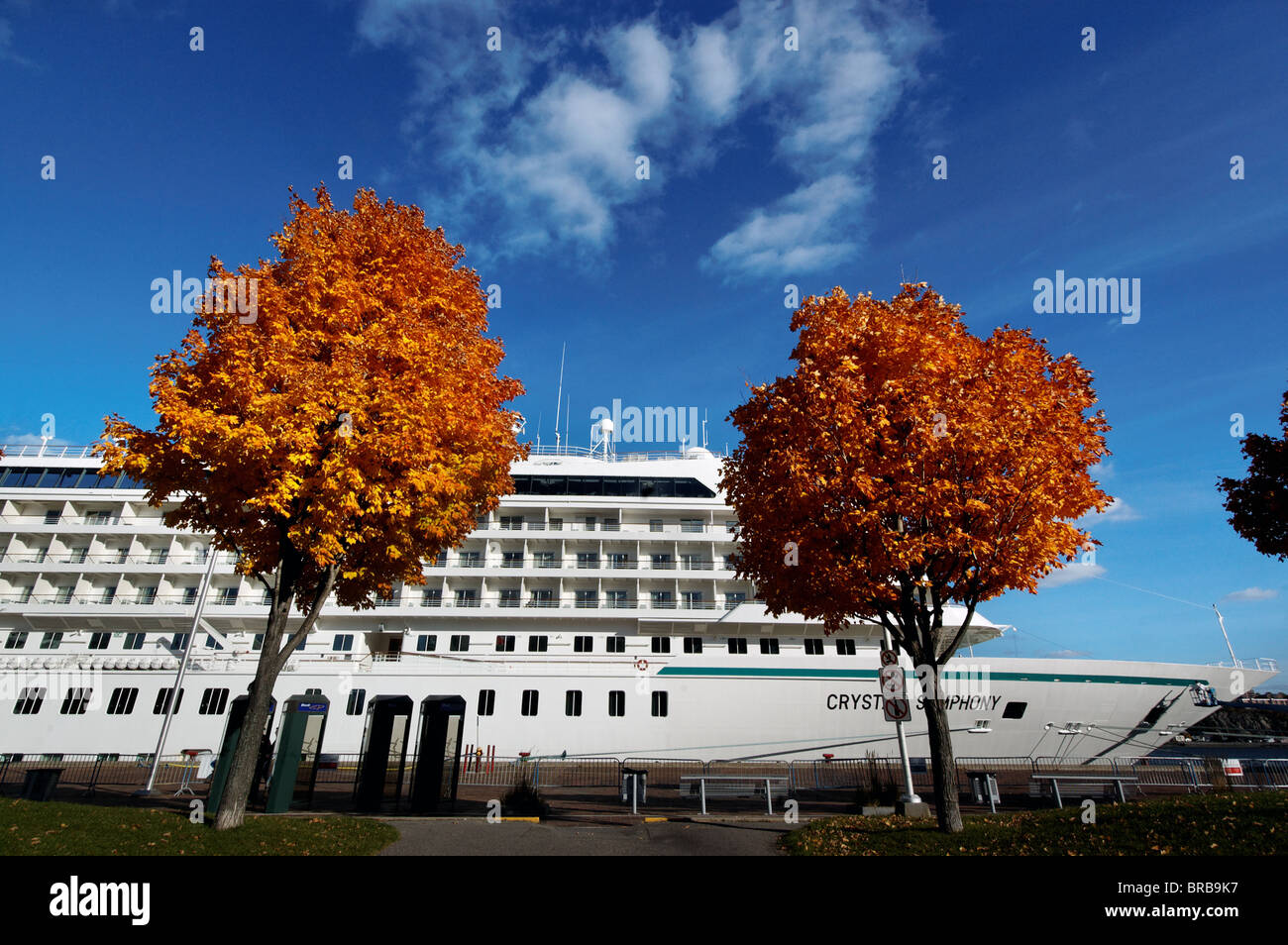 Canada autumn cruise hi-res stock photography and images - Alamy