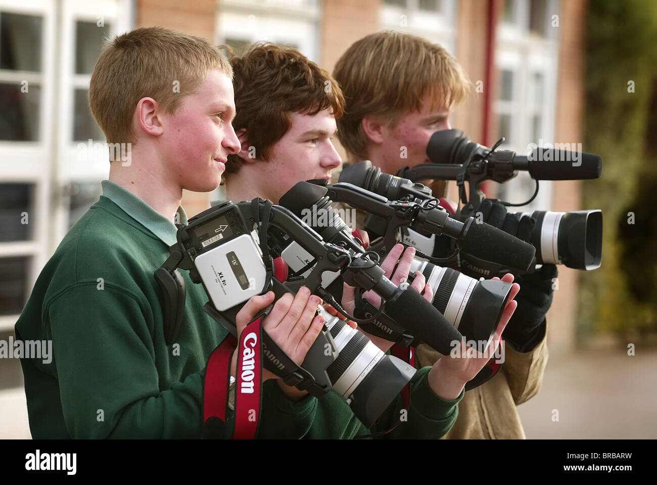 Media students with video cameras hi-res stock photography and images ...