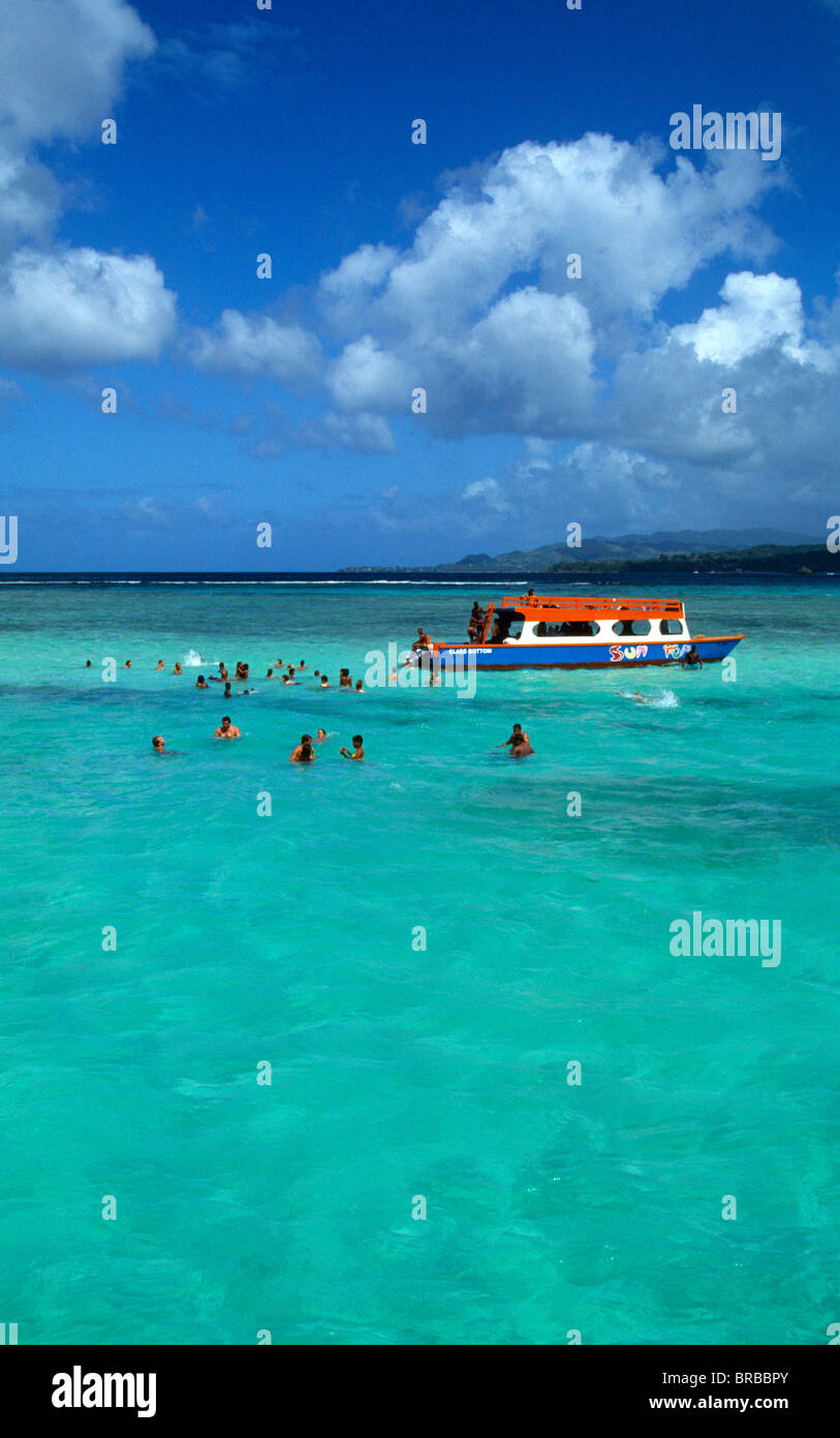 Nylon pool hi-res stock photography and images - Alamy