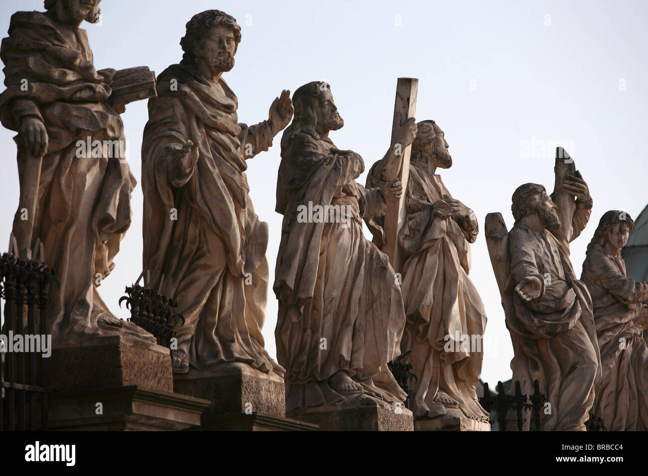 12 apostles statues hi-res stock photography and images - Alamy