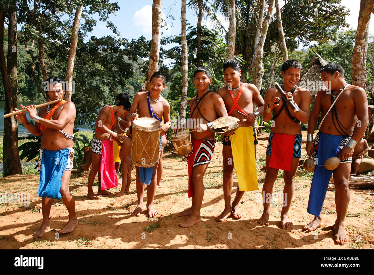 PANAMA Embera Indian Village Stock Photo - Alamy