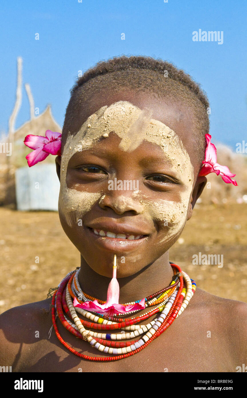 Young tribal girl hi-res stock photography and images - Alamy