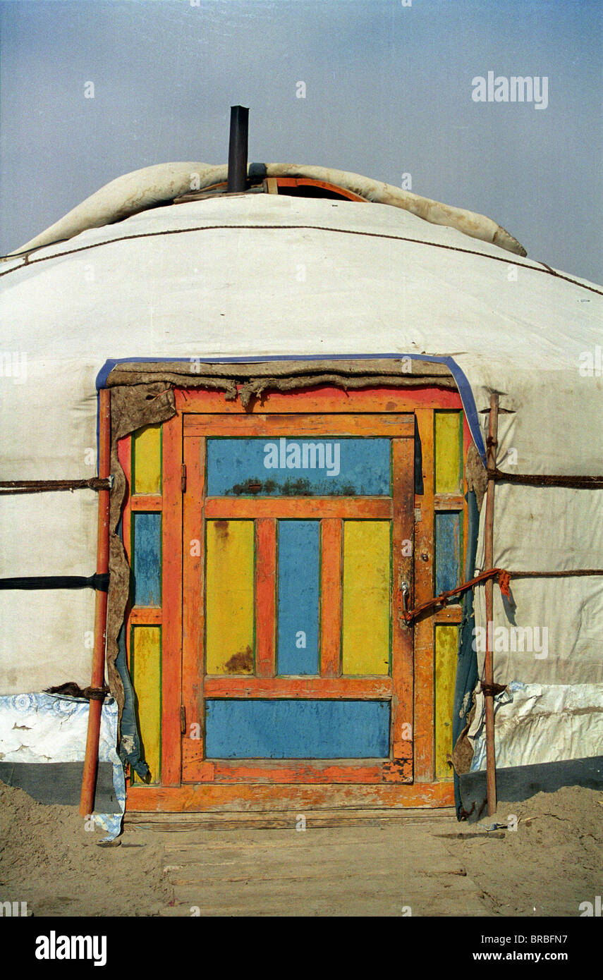 Yurt Mongolia mongolie Mongolie traditional house Stock Photo - Alamy