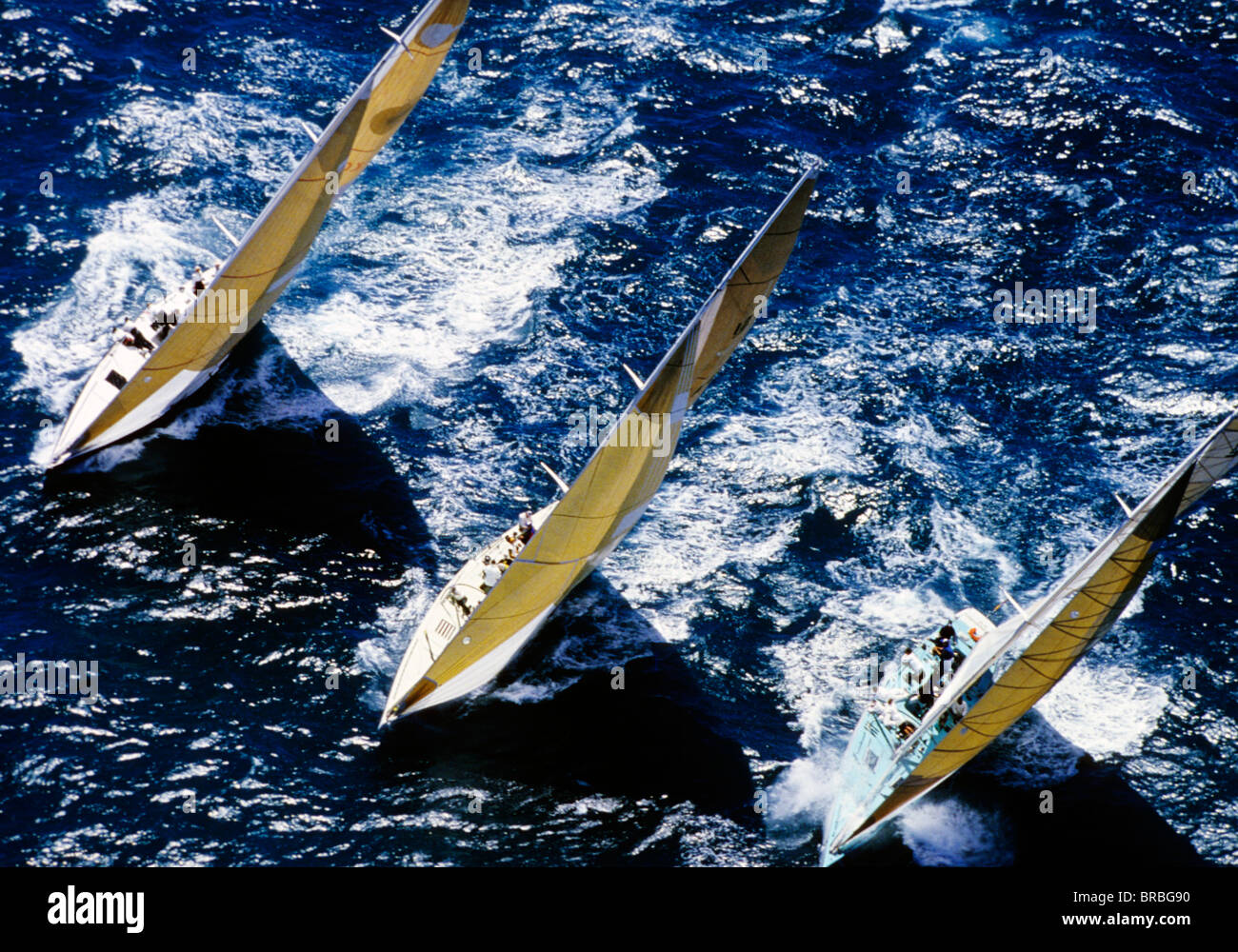 Racing yachts line hi-res stock photography and images - Alamy