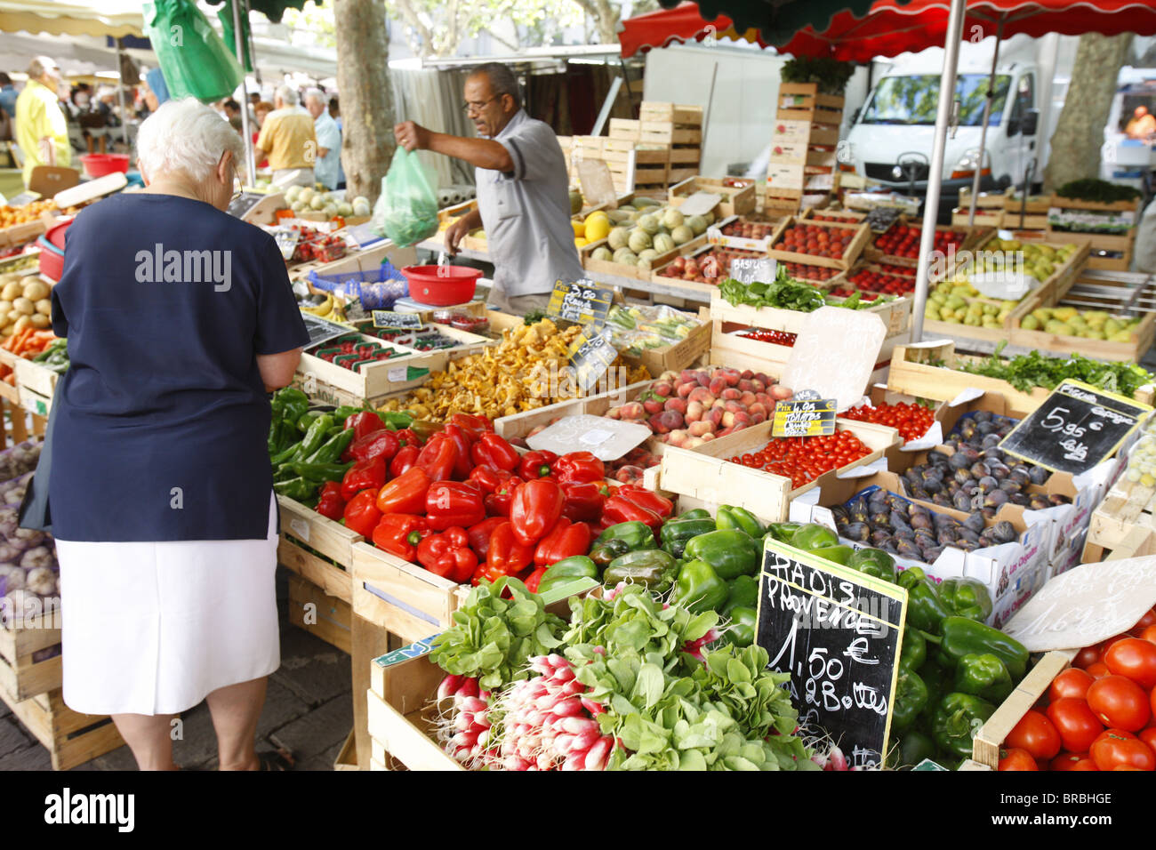 Market in Uzes, Gard, Languedoc, France Stock Photo - Alamy