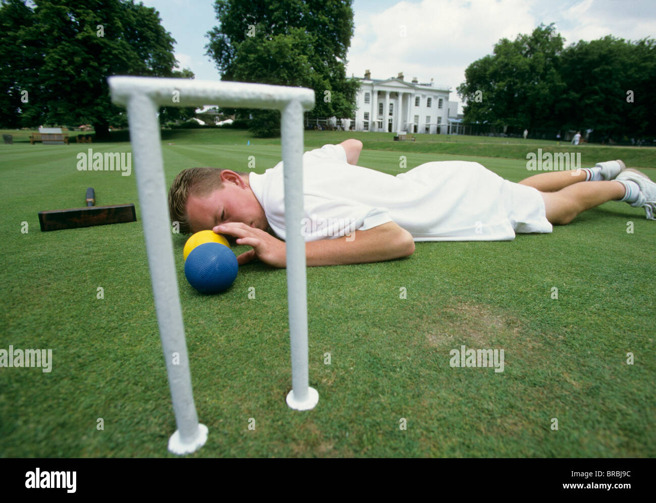 Through gate hi-res stock photography and images - Alamy