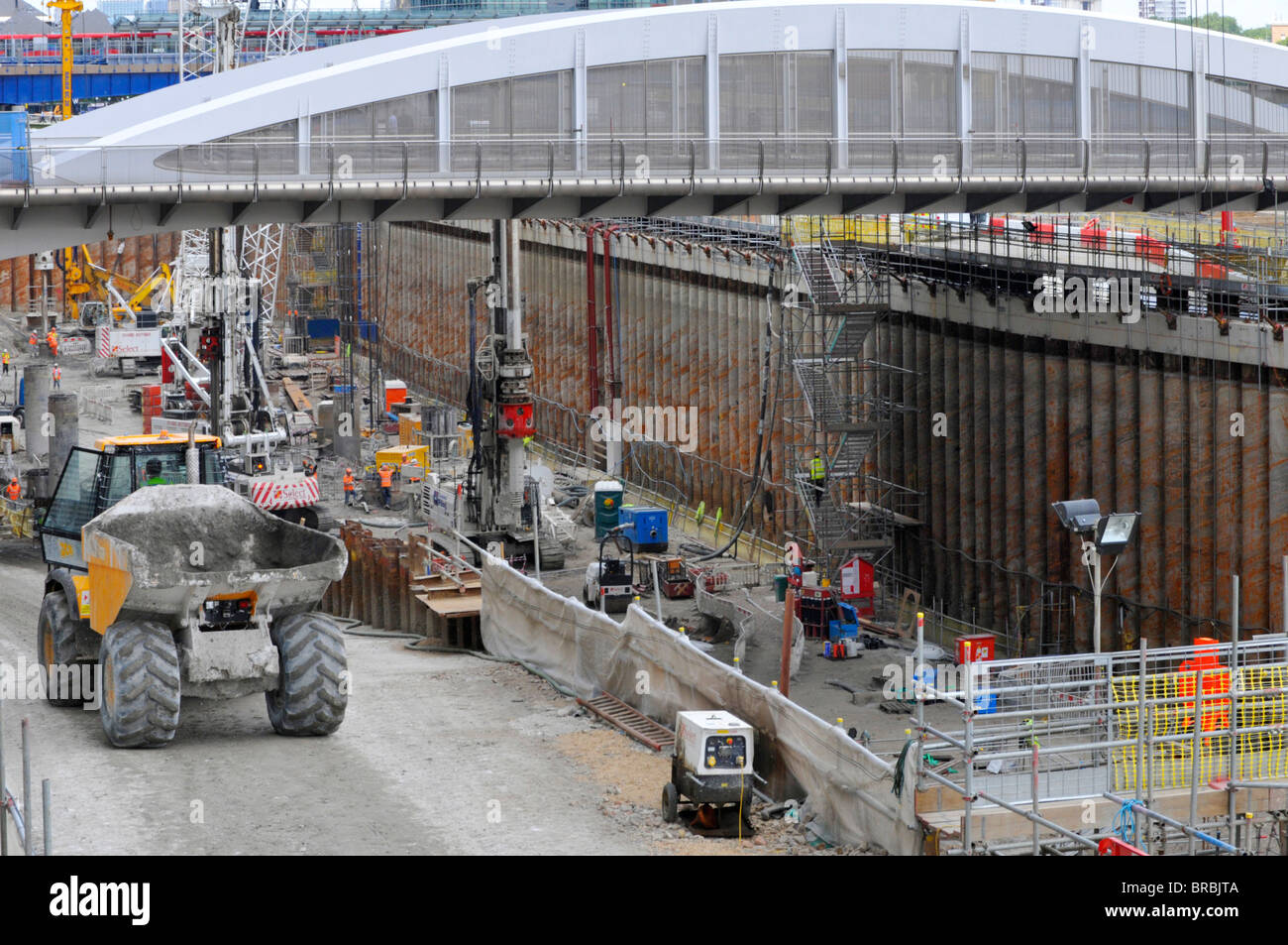 Dumper truck construction hi-res stock photography and images - Alamy