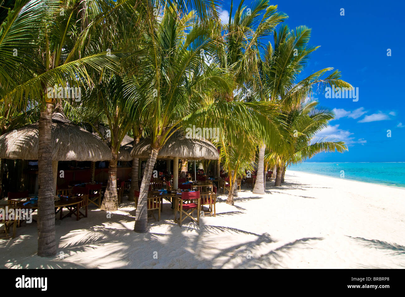 Little restaurant on the beach of the Beachcomber Dinarobin six star ...