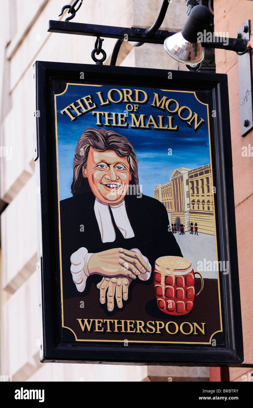 Lord moon of the mall hi-res stock photography and images - Alamy