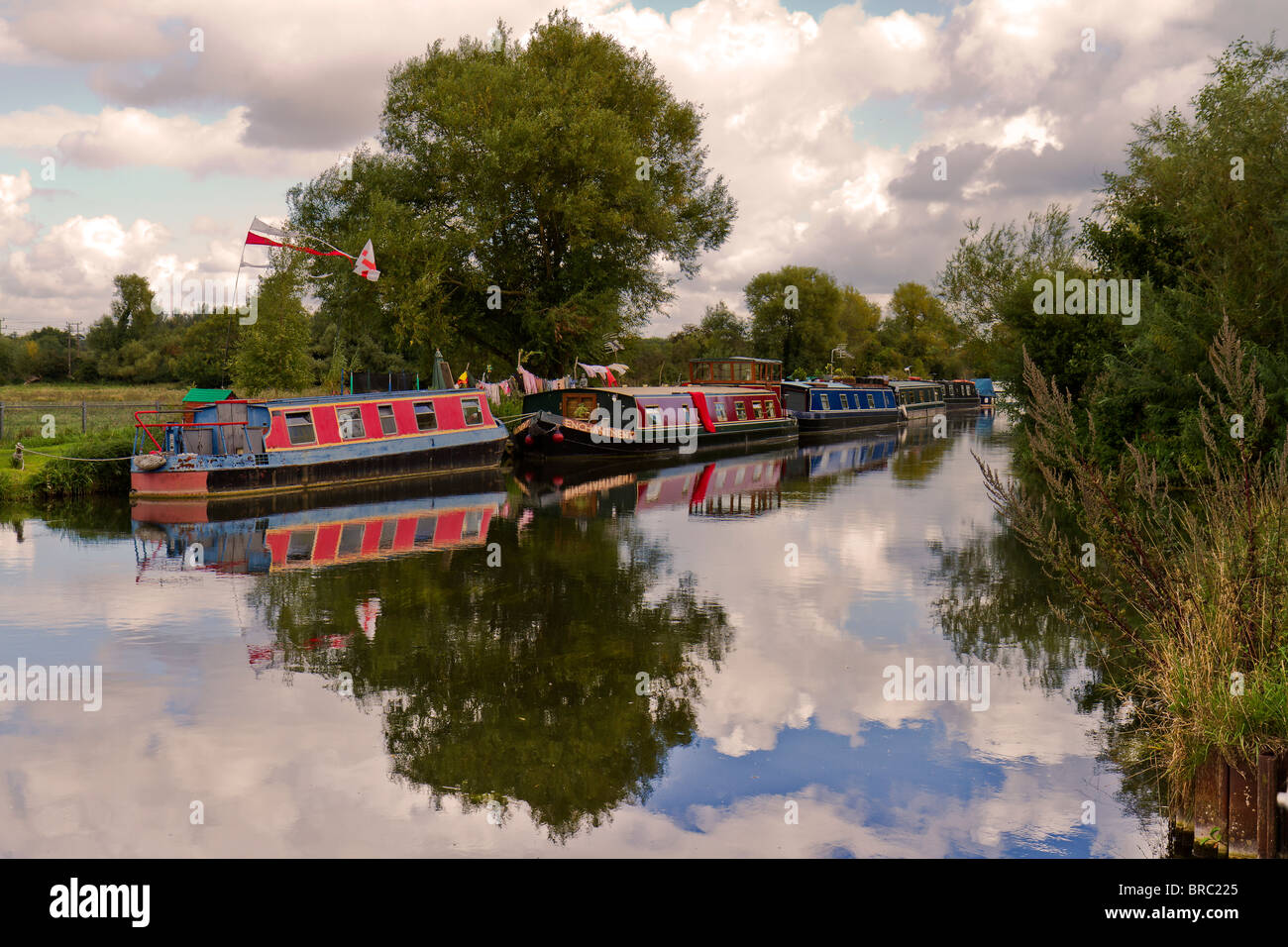 Barges uk hi-res stock photography and images - Alamy