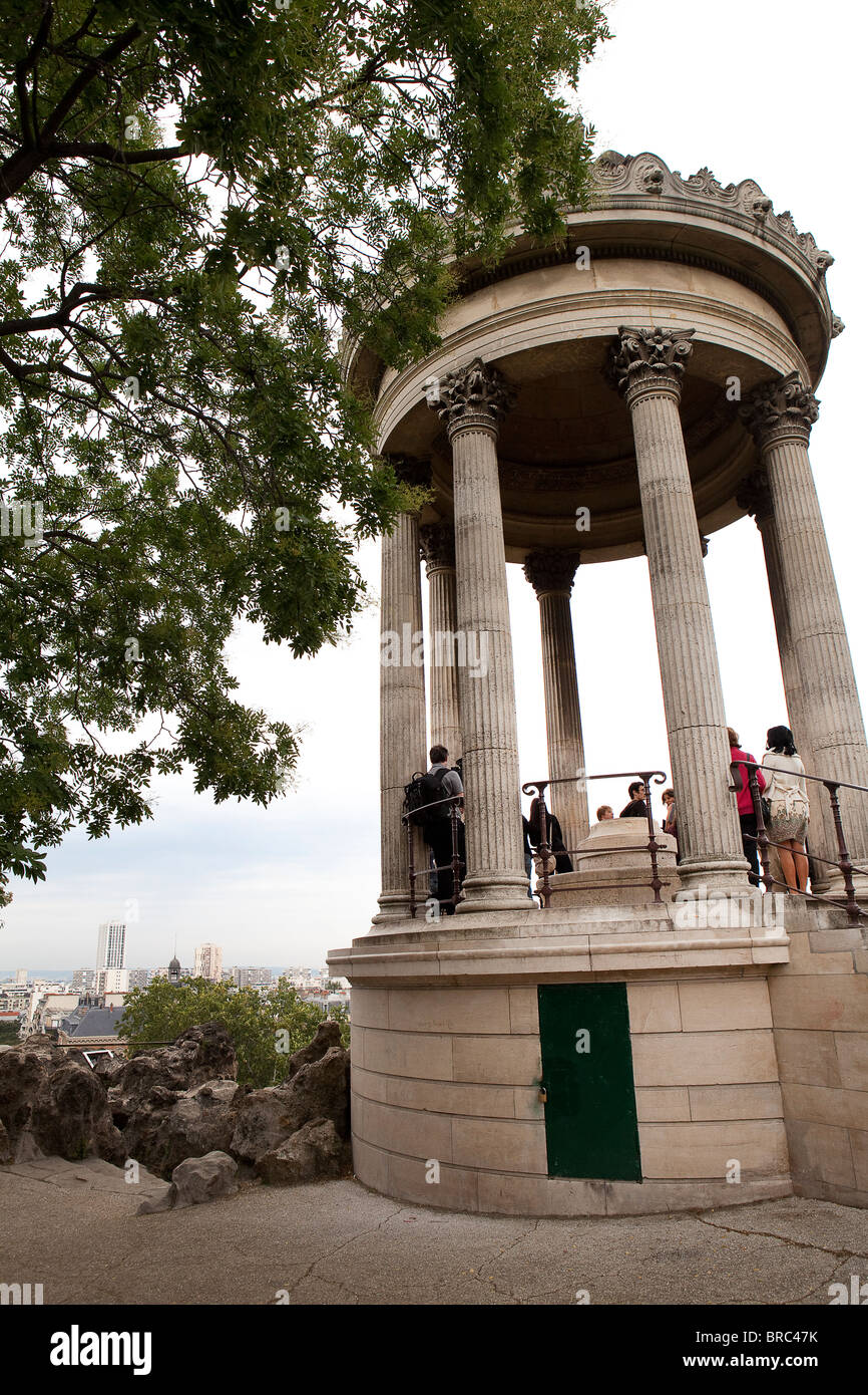 Buttes Chaumont Parc, Paris Stock Photo - Alamy