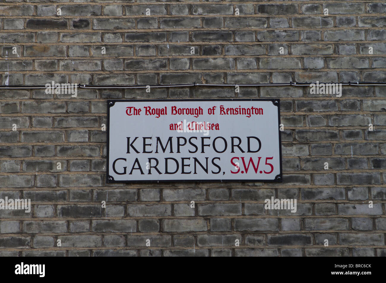 Kempsford gardens road signs Stock Photo - Alamy