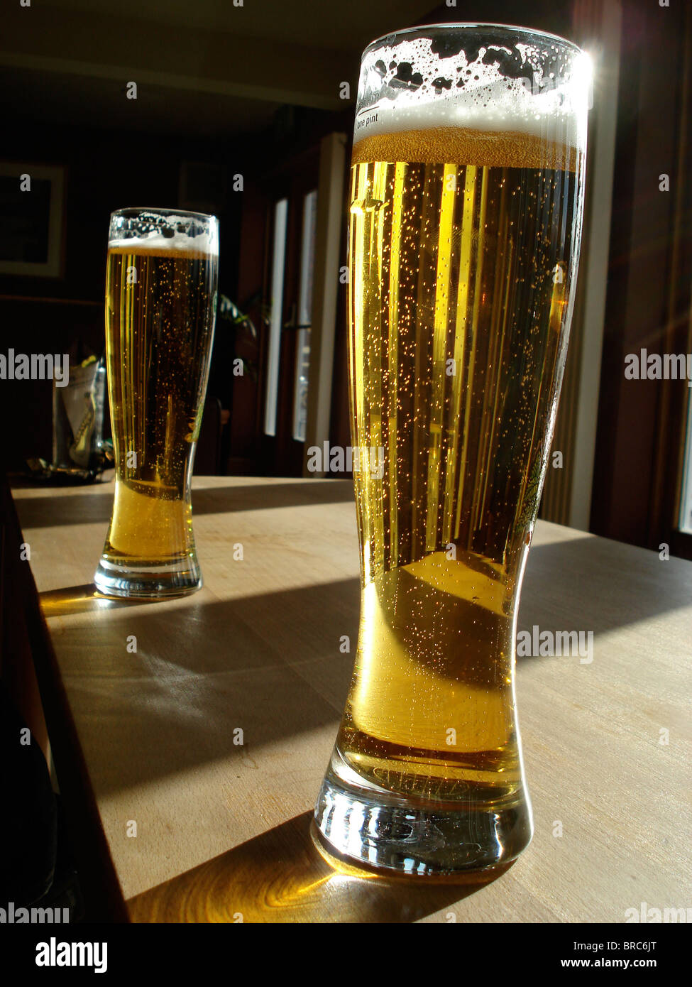 British pint of beer hi-res stock photography and images - Alamy