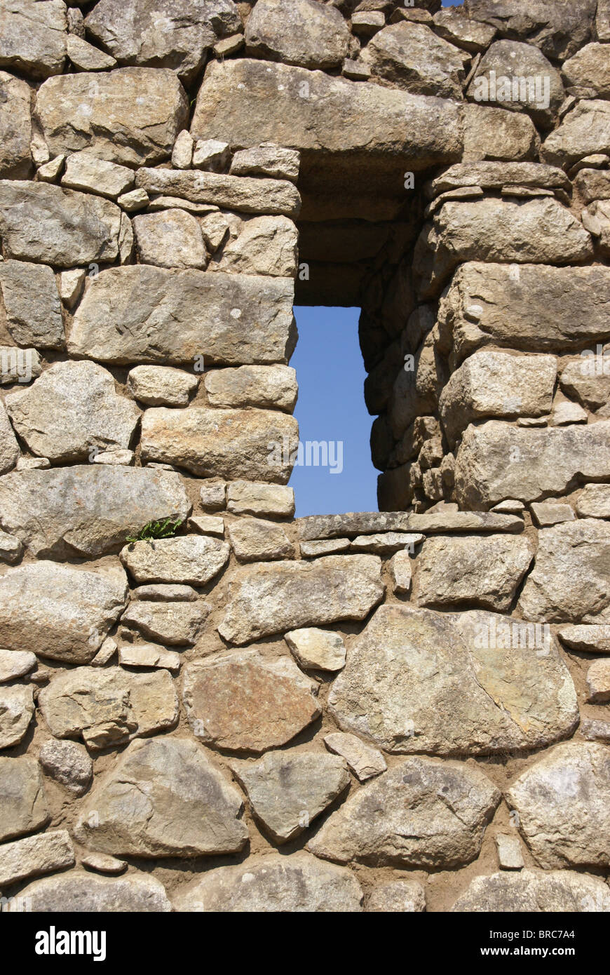 Trapezoidal window in Inca stone wall, Inca ruins Machu Picchu, Peru ...