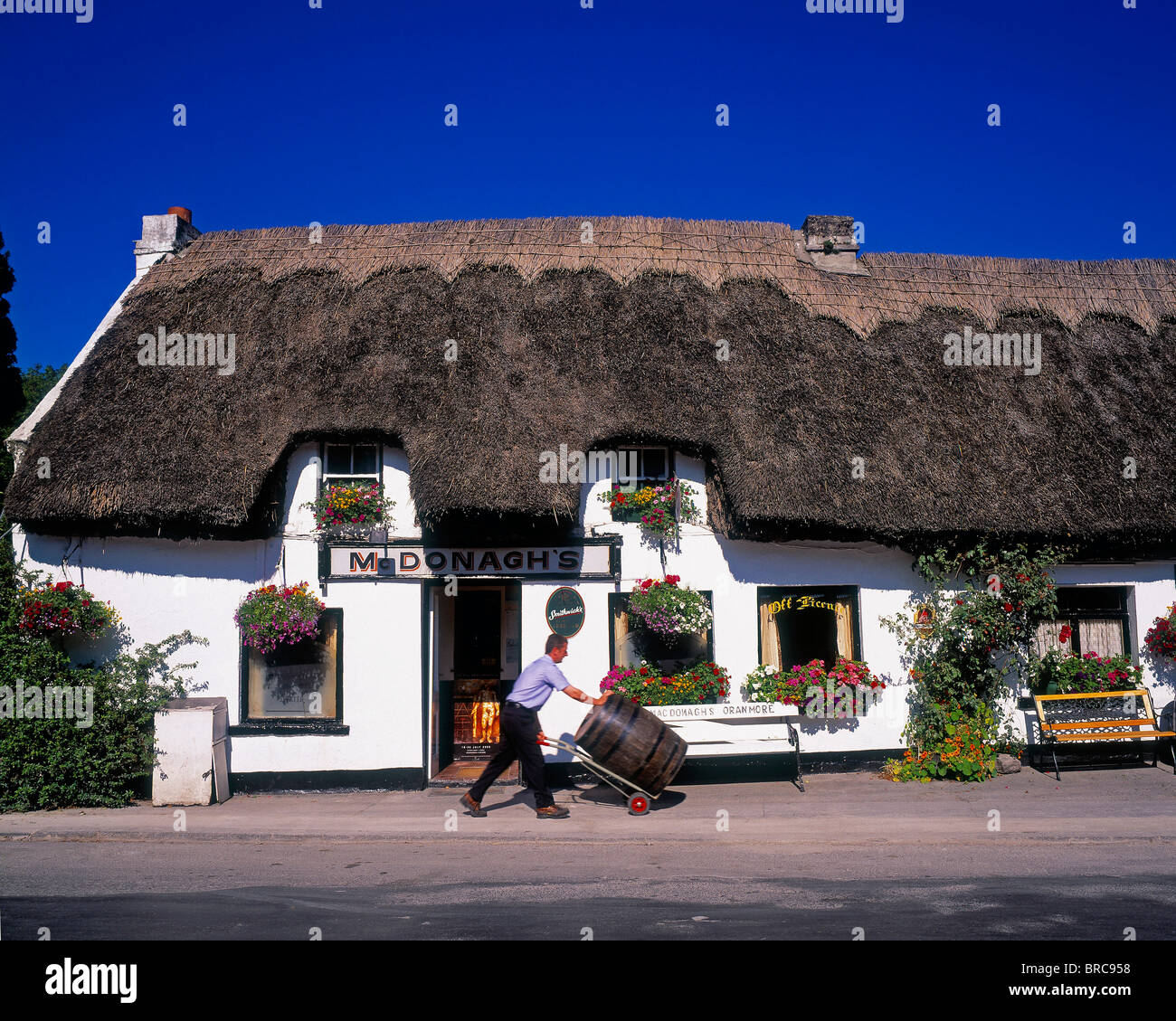 Mcdonagh's Thatched Bar, Oranmore, Co Galway, Ireland Stock Photo - Alamy