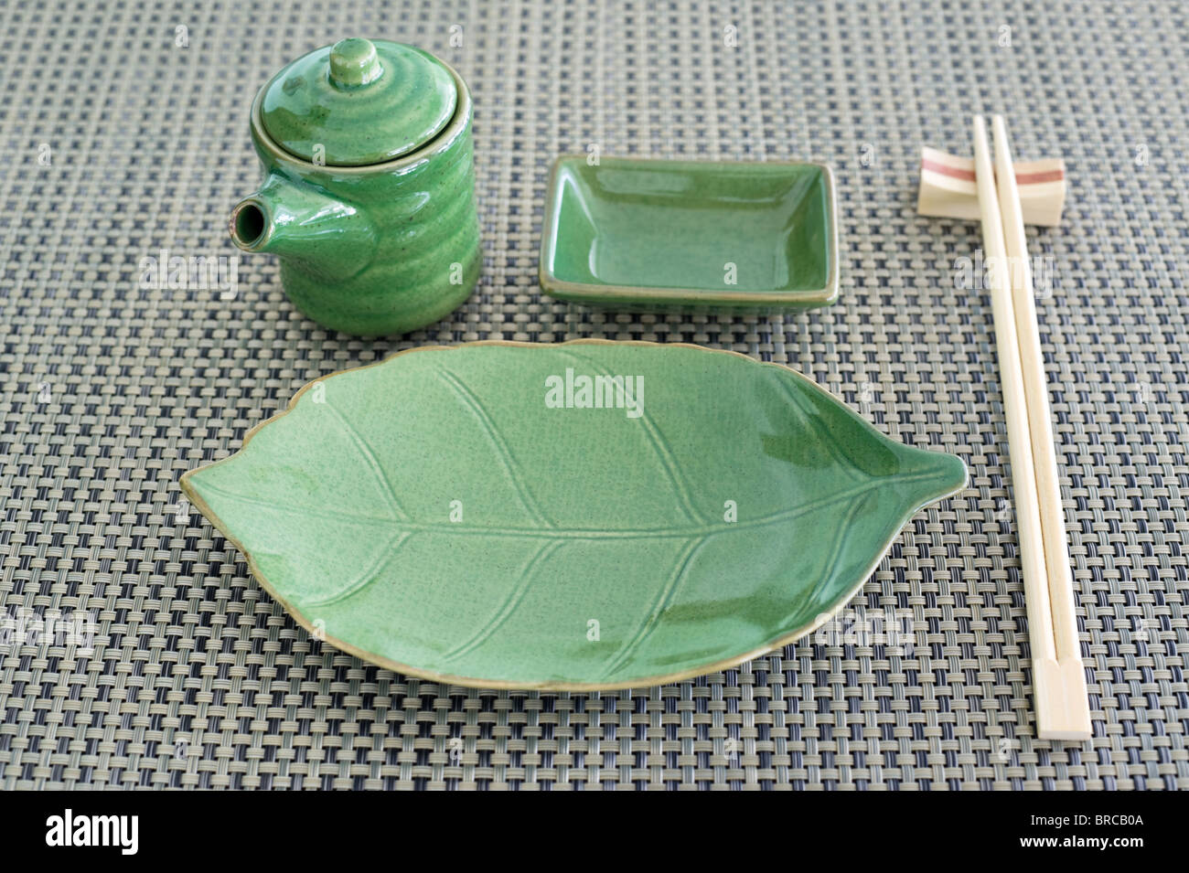 a place setting at a Japanese sushi restaurant Stock Photo - Alamy