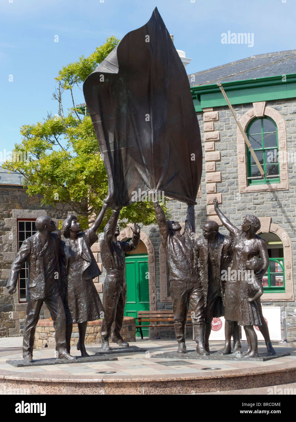 Liberation statue hi-res stock photography and images - Alamy