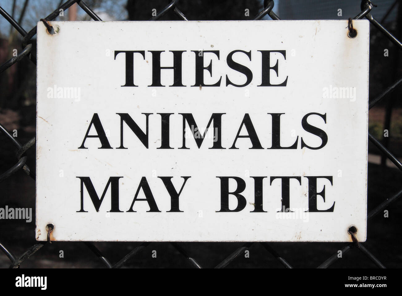 Animals bite sign hi-res stock photography and images - Alamy