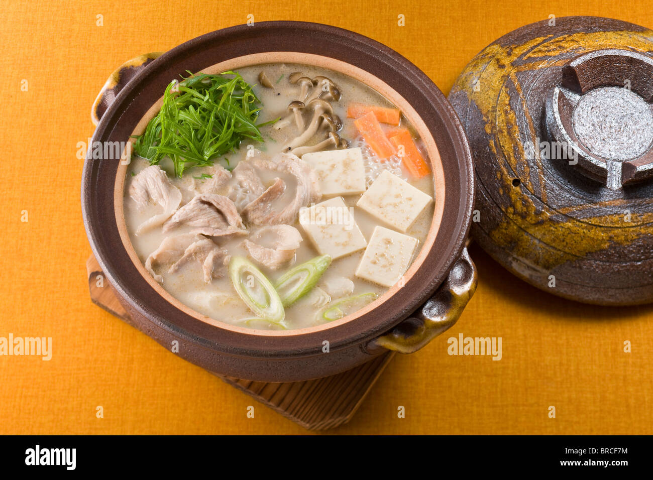 Goma tonyu nabe hi-res stock photography and images - Alamy