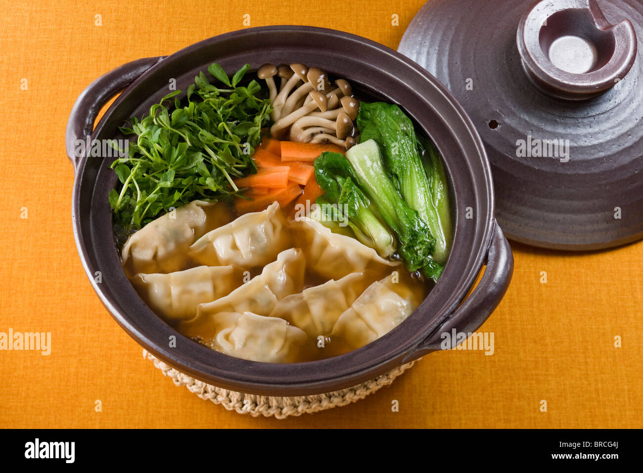 Nabemono hi-res stock photography and images - Alamy