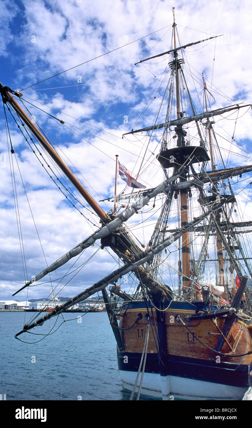 Replica of Captain Cook's Bark, Endeavour visits Wellington Harbour ...
