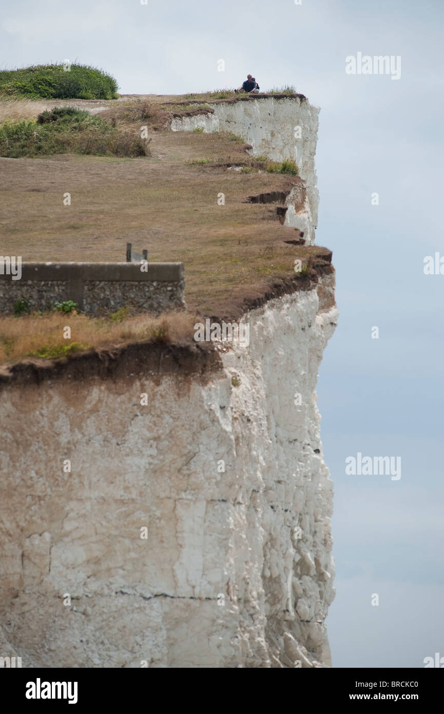 Cliff edge beachy head hi-res stock photography and images - Alamy
