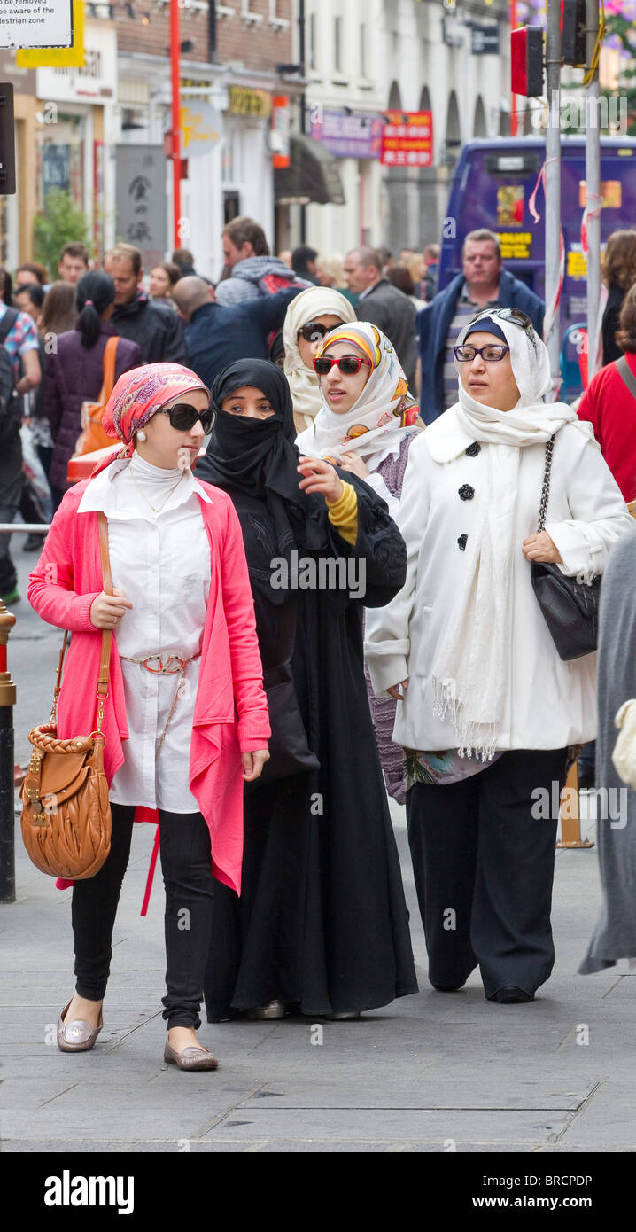 Muslim burka hi-res stock photography and images - Alamy