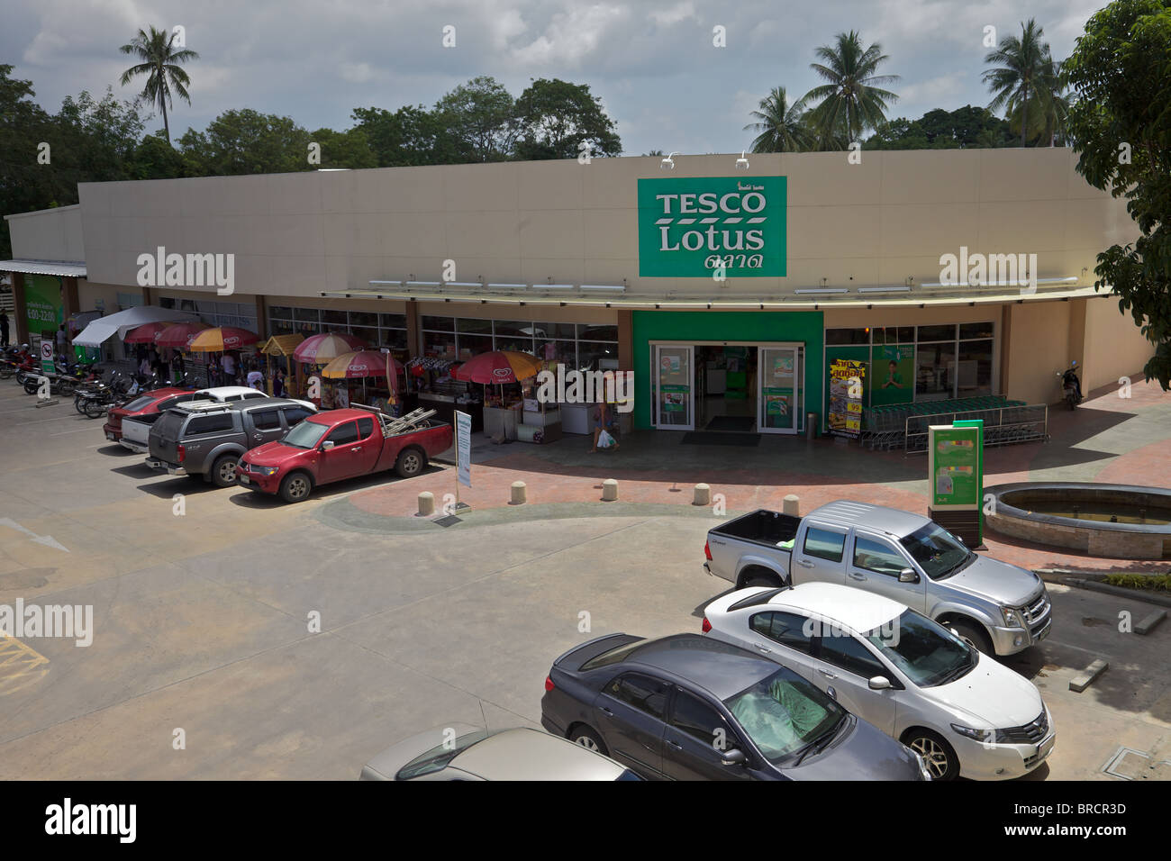 Tesco super store hi-res stock photography and images - Alamy