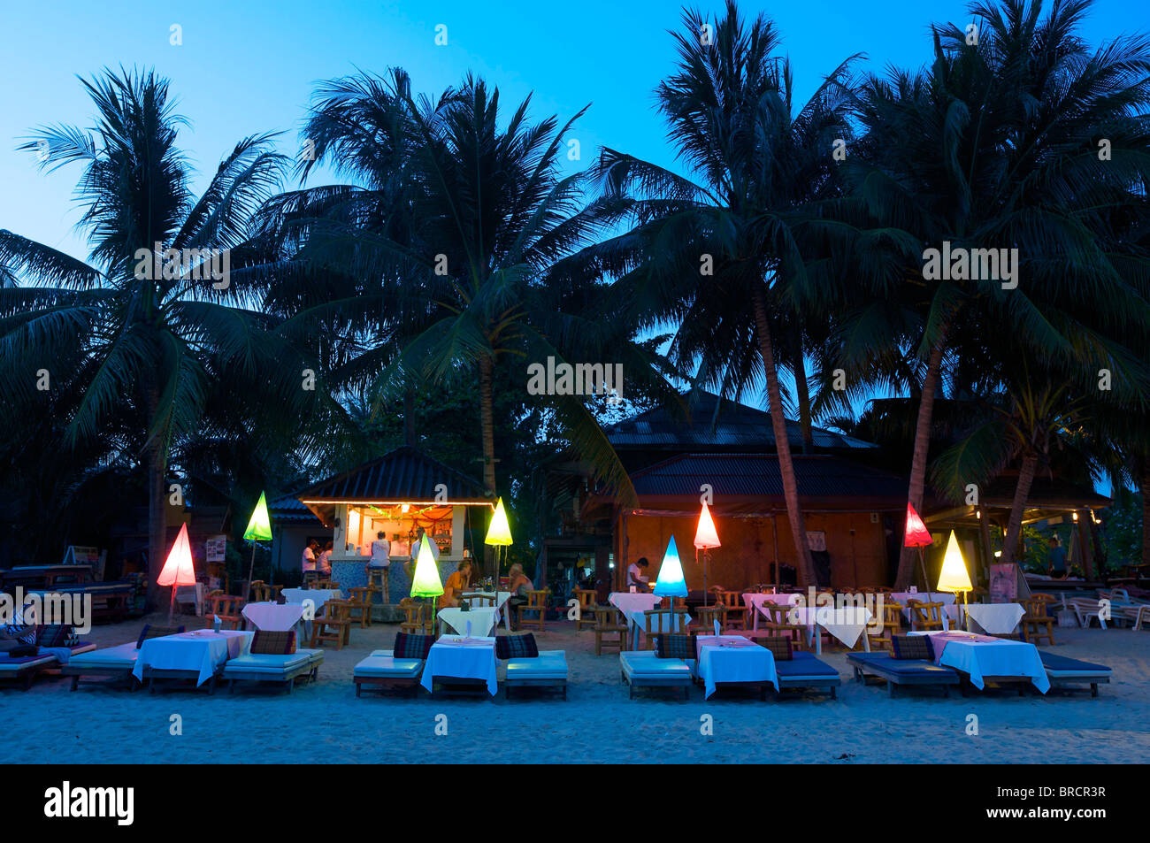 Restaurant at Lamai Beach, Ko Samui Island, Thailand Stock Photo - Alamy