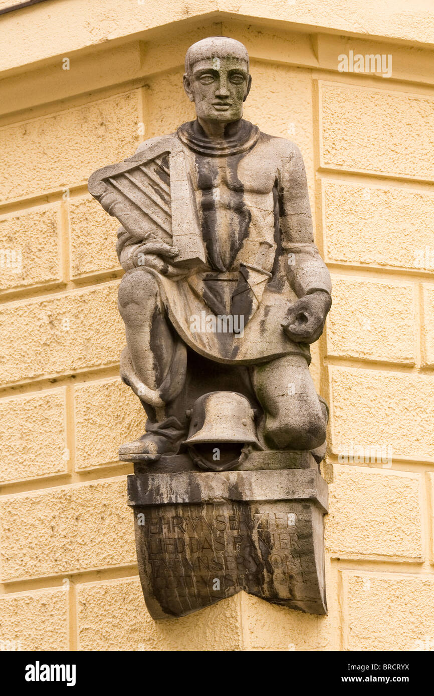 A memorial to fallen German soldiers of World War One on a wall in ...