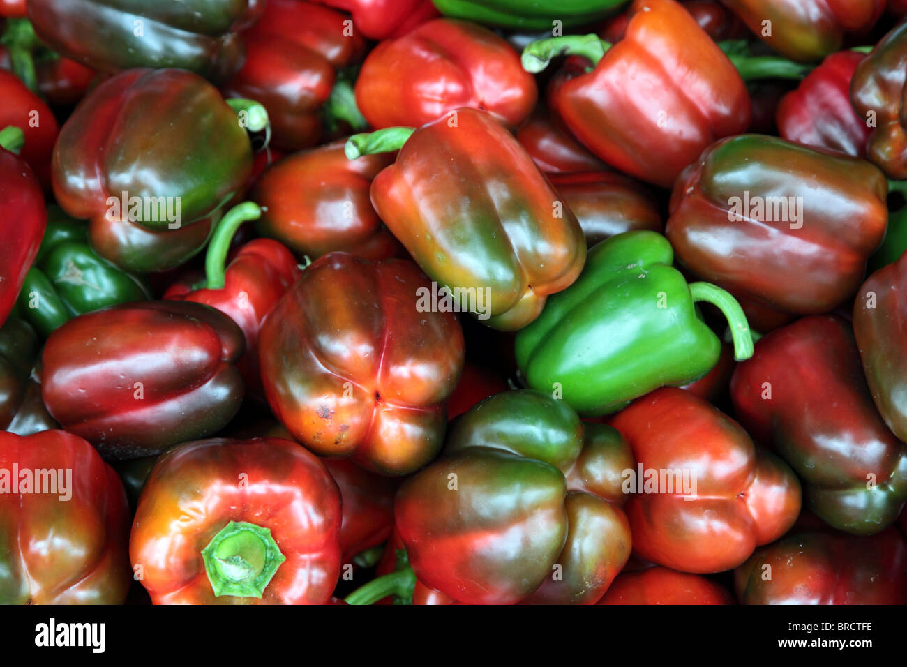 Green and red pepper background texture Stock Photo - Alamy