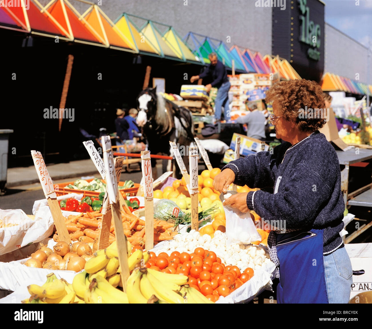 Moore Street Market, Dublin, Co Dublin, Ireland Stock Photo - Alamy