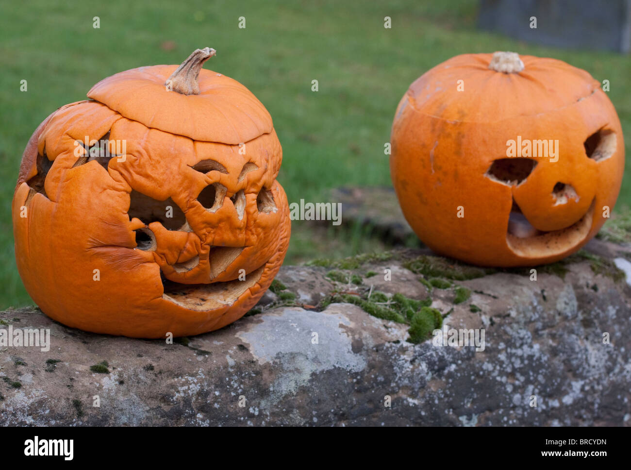 Halloween carved faces hi-res stock photography and images - Alamy