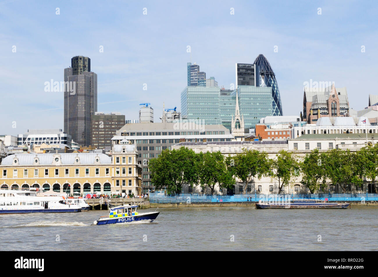 Metropolitan police boat hi-res stock photography and images - Alamy