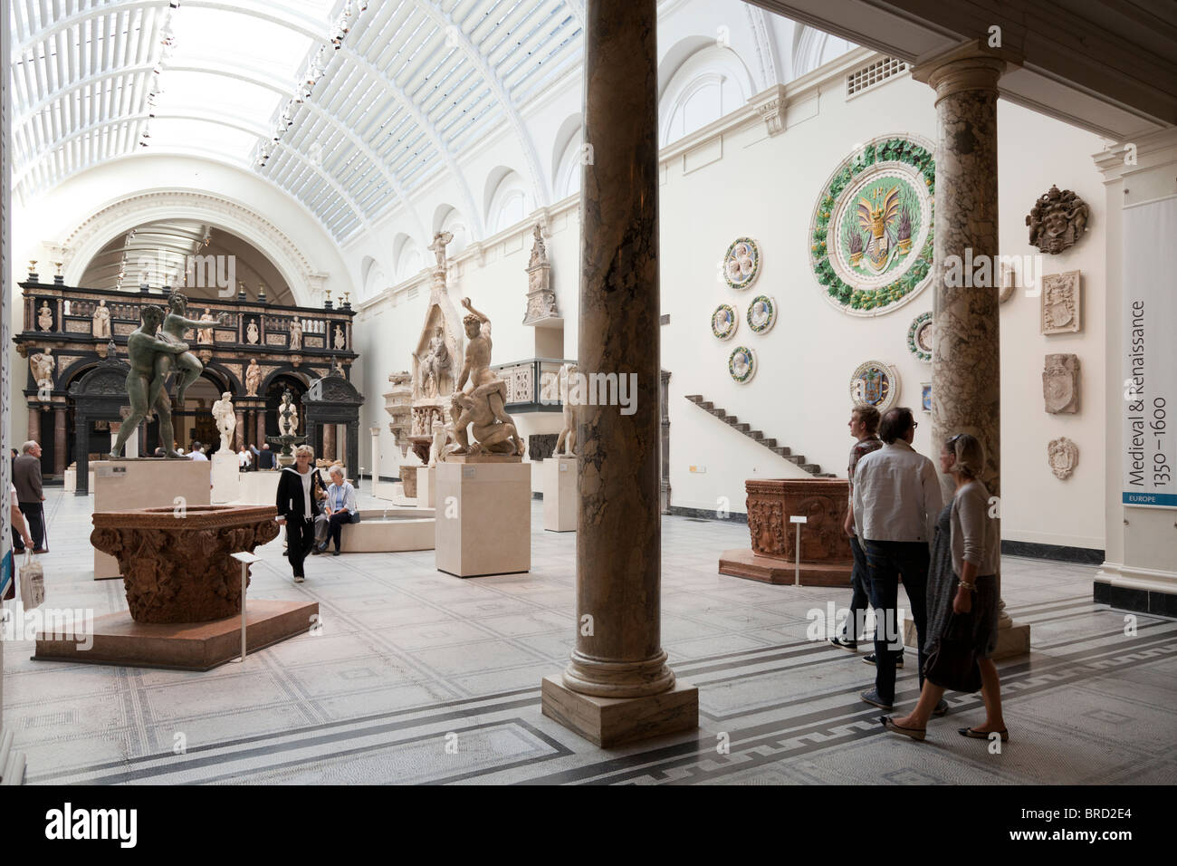 The Medieval & Renaissance room Victoria and Albert Museum Stock Photo ...