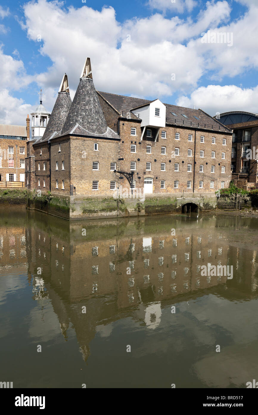 18th Century Water Mill East London High Resolution Stock Photography ...