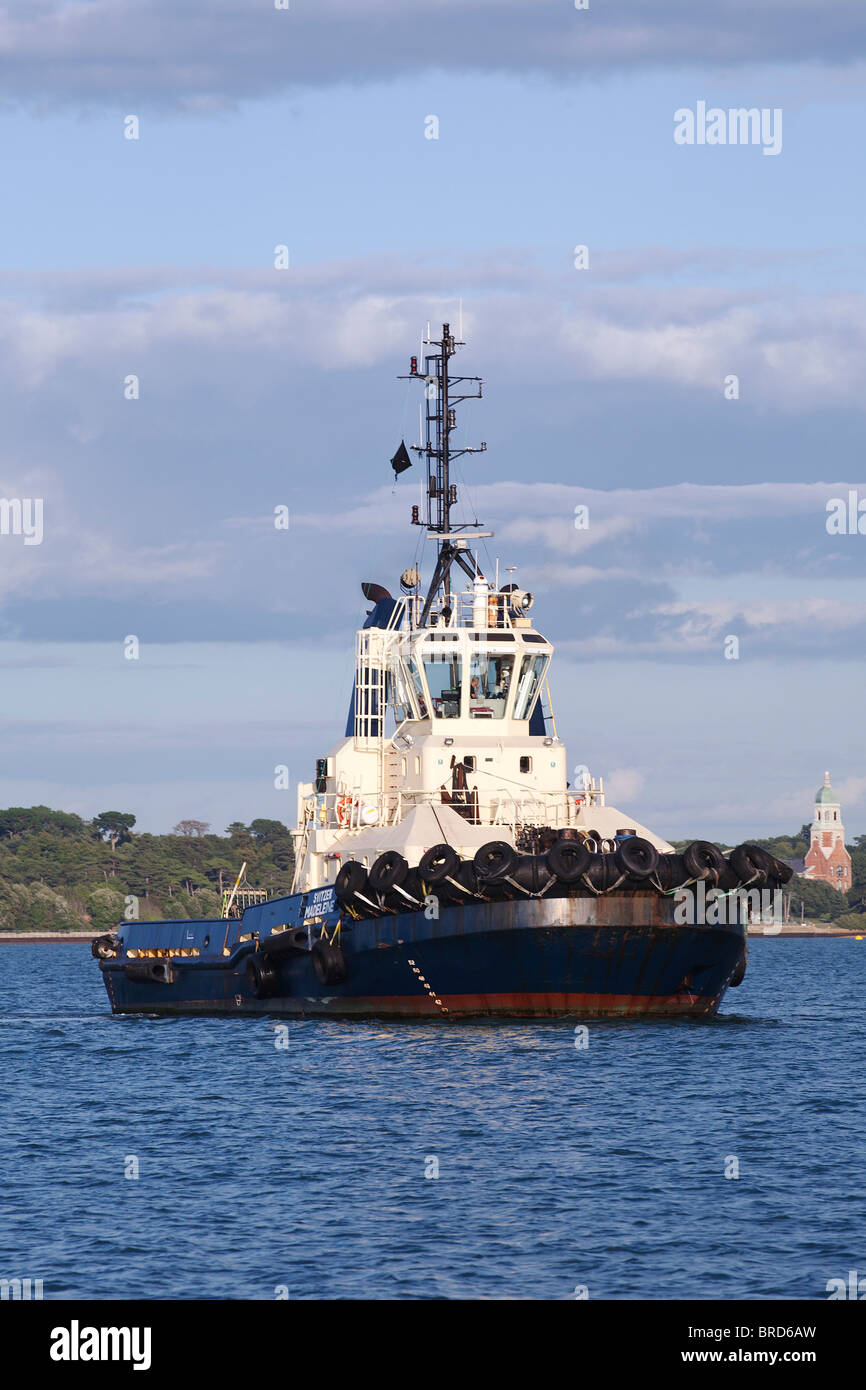 Black tugboat hi-res stock photography and images - Alamy