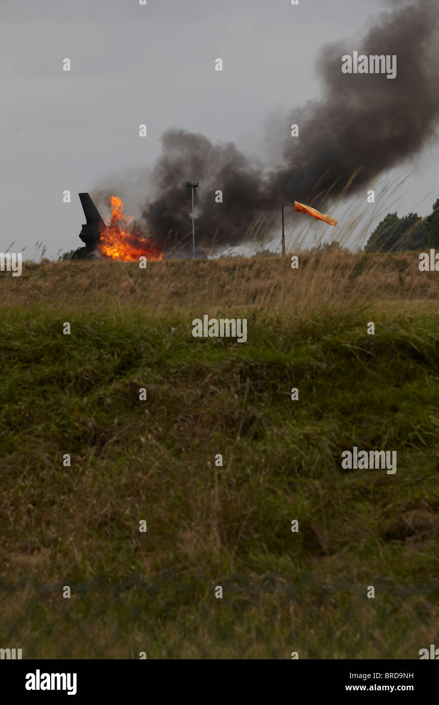 plane on fire Stock Photo - Alamy