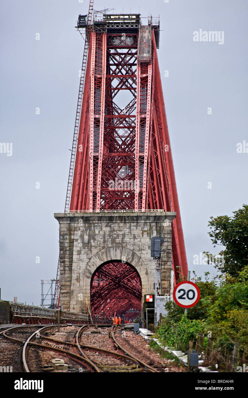 Looking on to the Forth rail bridge from North Queensferry station ...