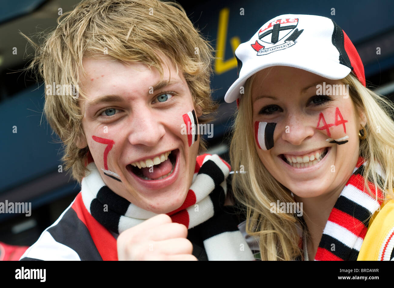 Australian Football League Grand Final supporters, Melbourne Cricket ...