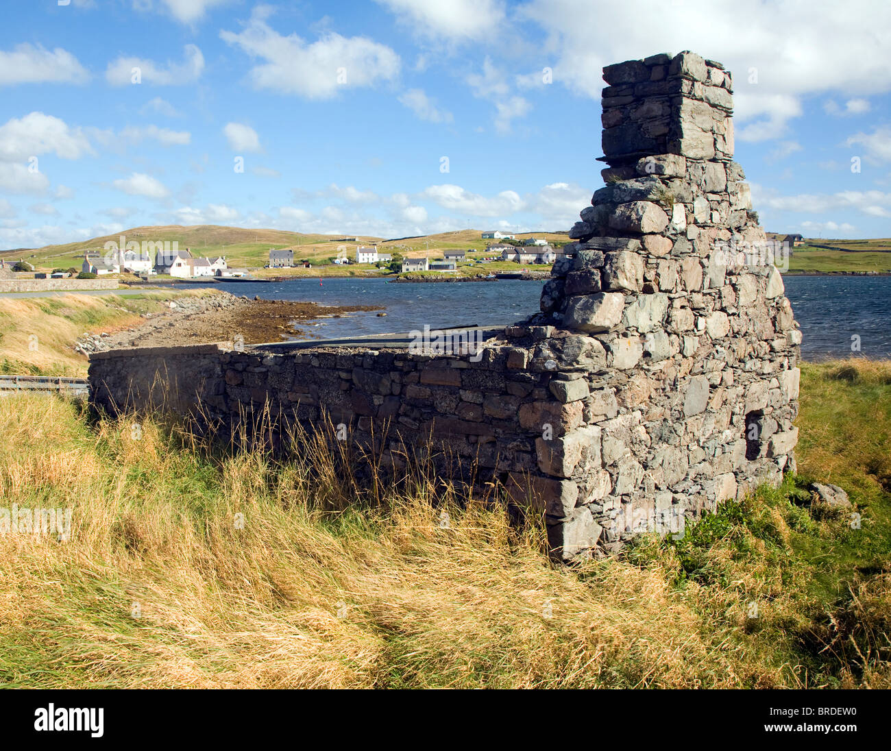 Ruined walls scotland hi-res stock photography and images - Alamy