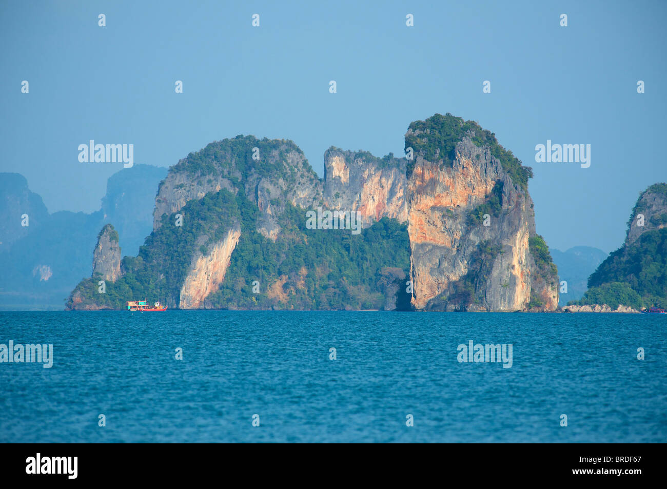 Thailand rocks hi-res stock photography and images - Alamy