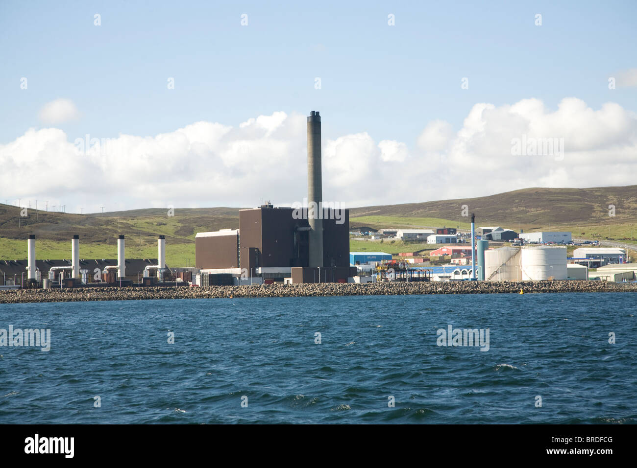 Power station and industrial buildings lerwick hi-res stock photography ...
