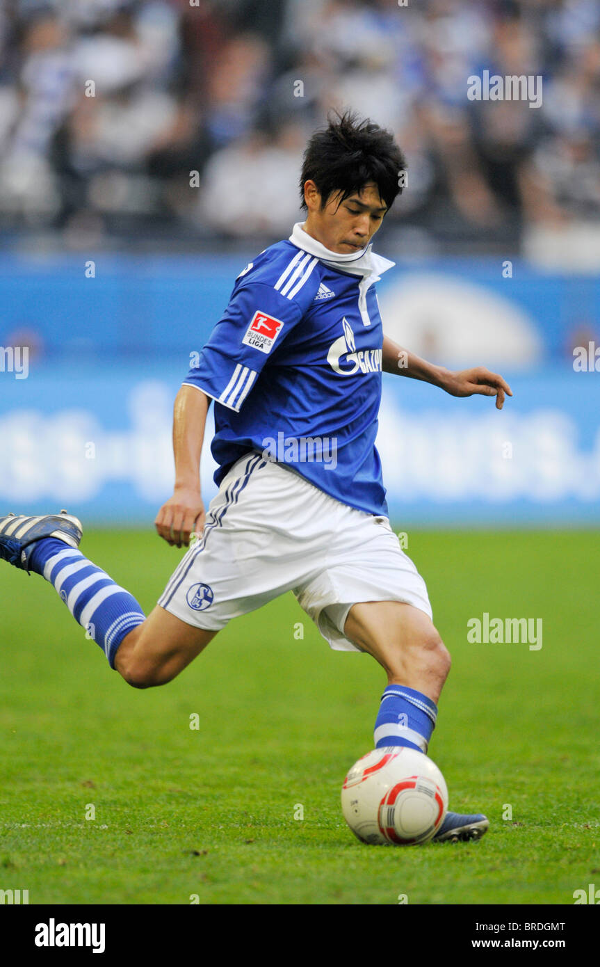 Atsuto uchida player fc schalke hi-res stock photography and images - Alamy